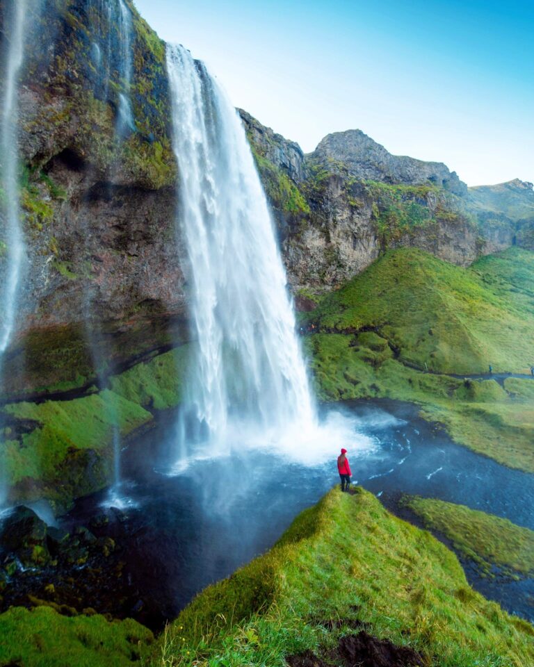 Tips For Seljalandsfoss Iceland: The Waterfall You Can Walk Behind ...
